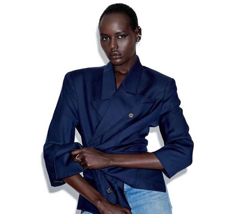 ¿Quién es el modelo Ajak Deng? Biografía, Wiki, Edad, Altura ...