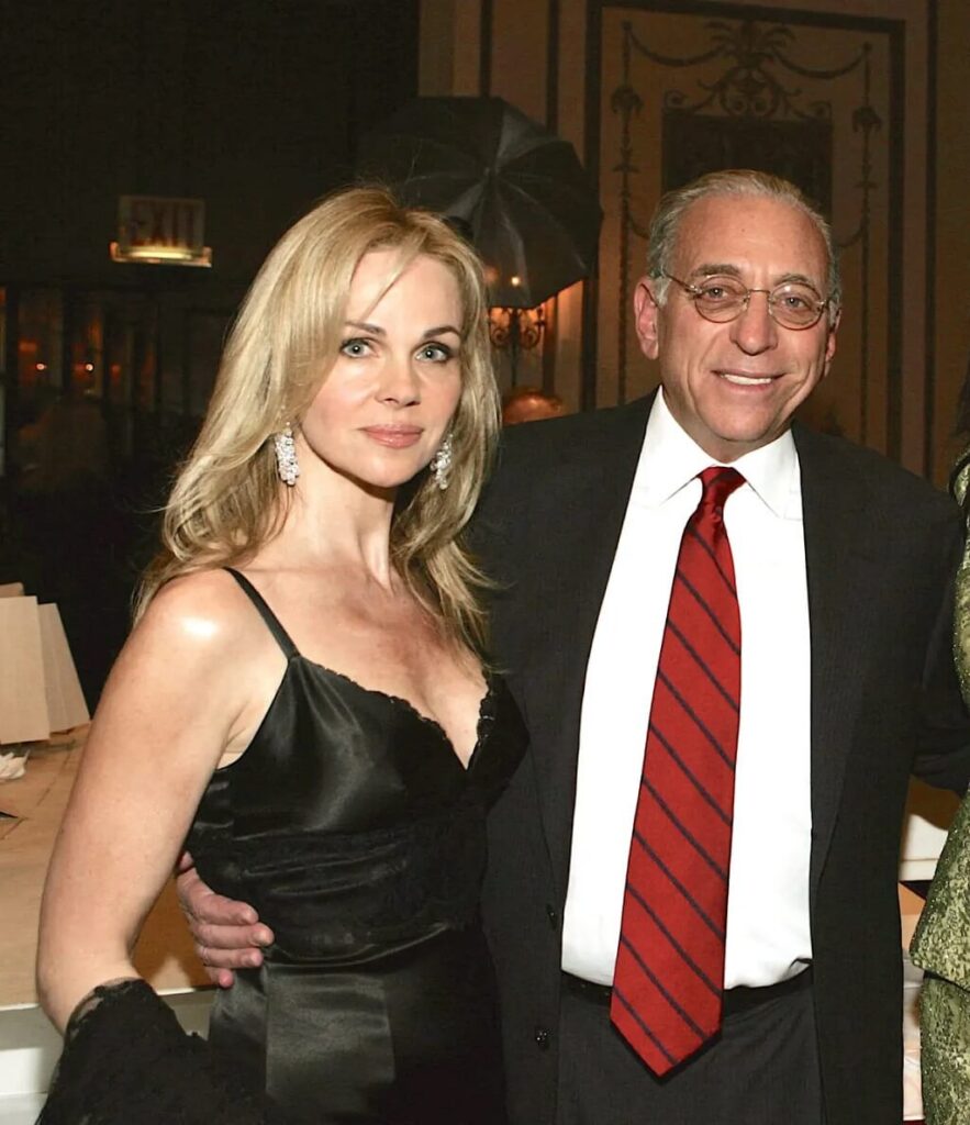 ¿Quién es la esposa de Nelson Peltz, Claudia Heffner Peltz?