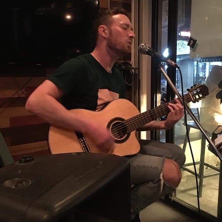 Biografía de Joel Michael, cantante de Coastal Wealth, edad, altura