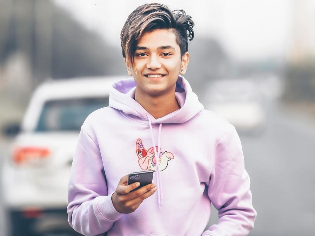 ¿Quién es Tushar Silwat? Tik Toker Biografía, Wiki, Edad, Altura, Novia ...