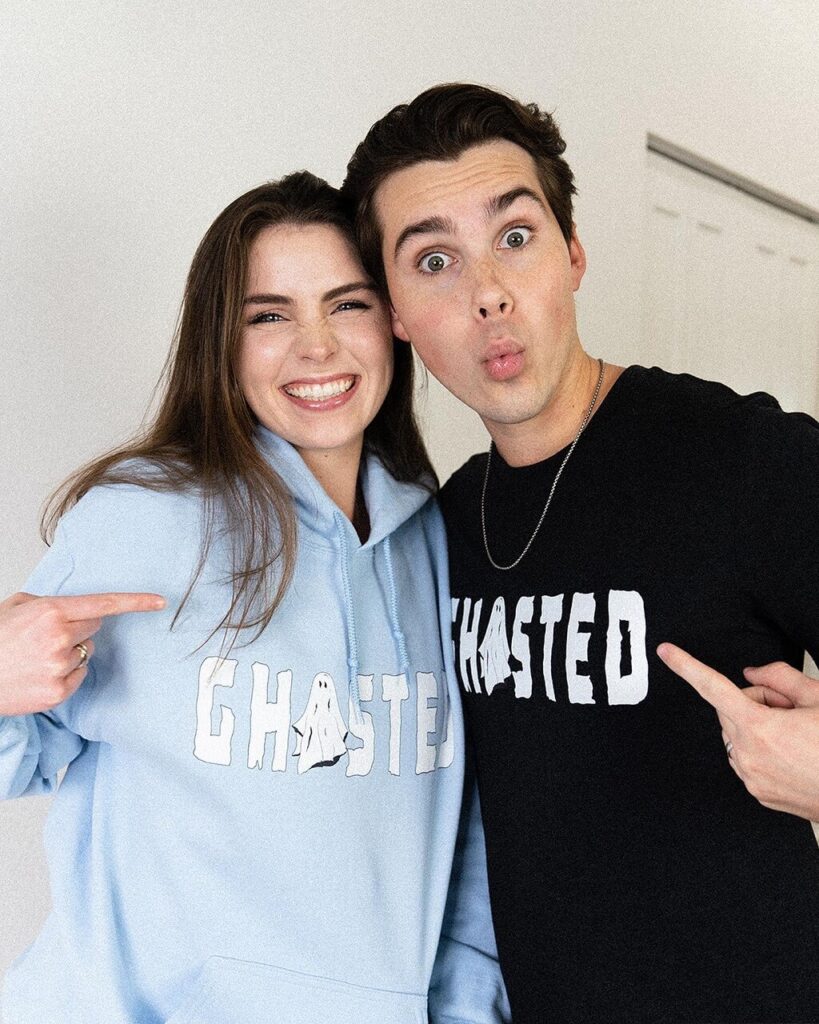 ¿Quién es la esposa de Jeremy Shada, Carolynn Rowland?