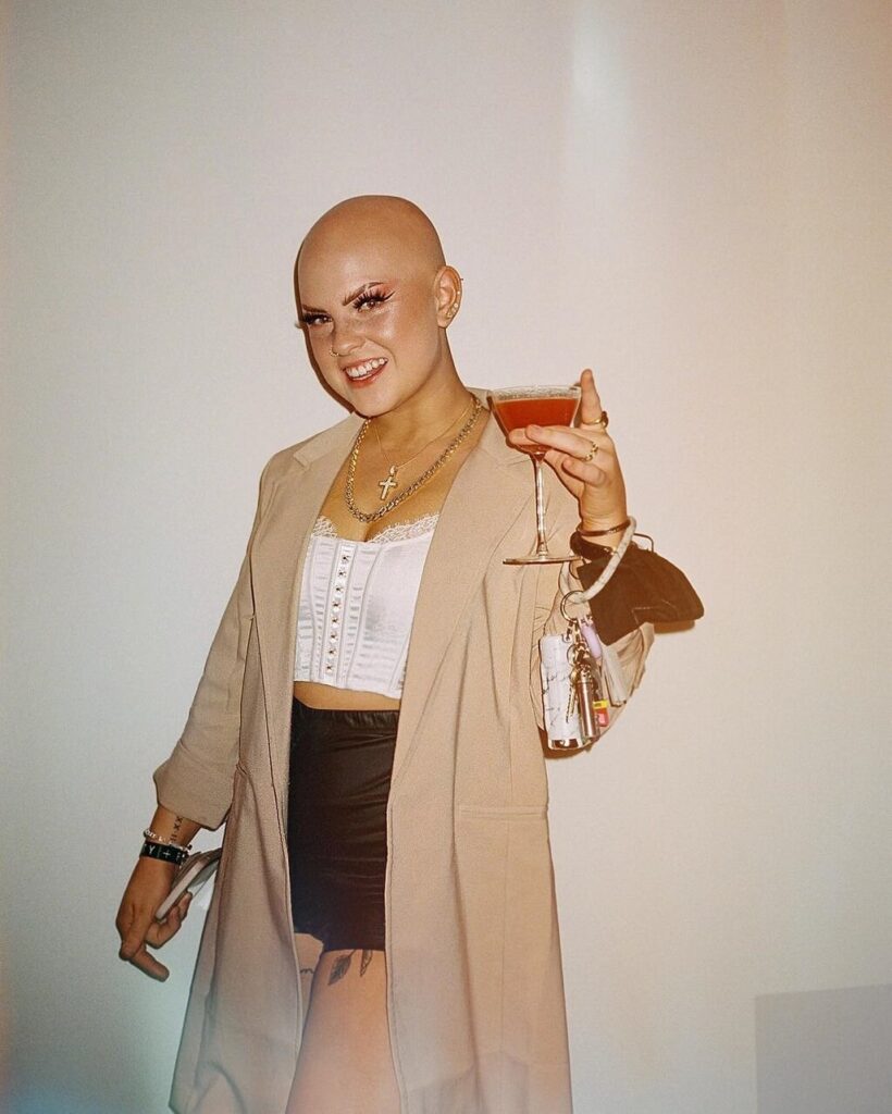 Emmy Combs Biografía, Edad, Wiki, Patrimonio, Novio