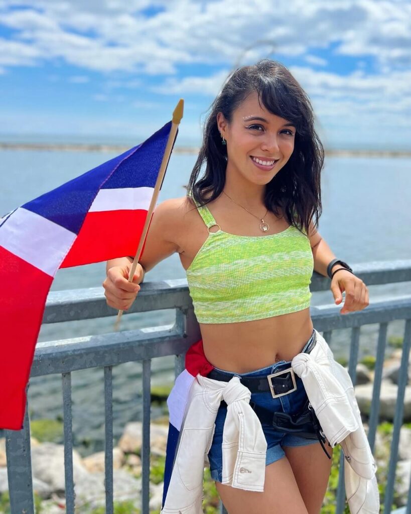 Lorena Abreu Biografía, Wiki, Edad, Altura, Patrimonio, Novio